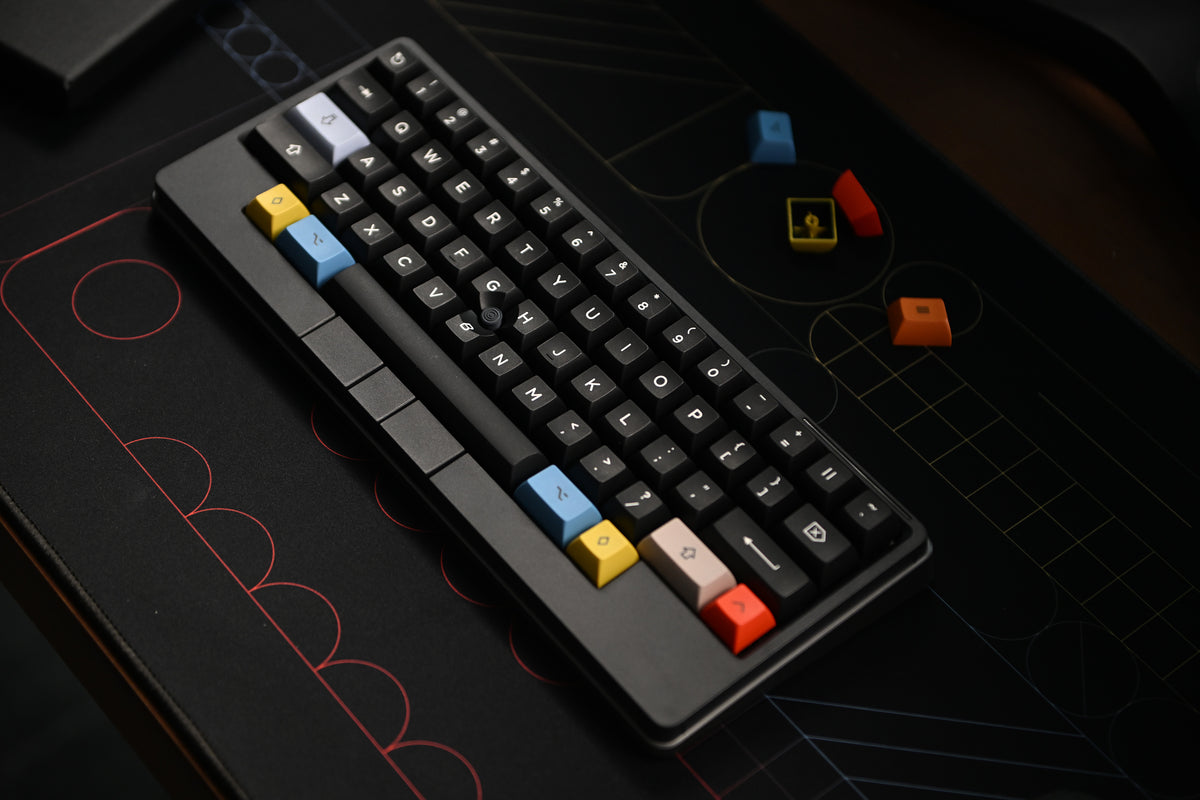 KAT White on Black Thickened Double Shot PBT Keycaps|Keyreative