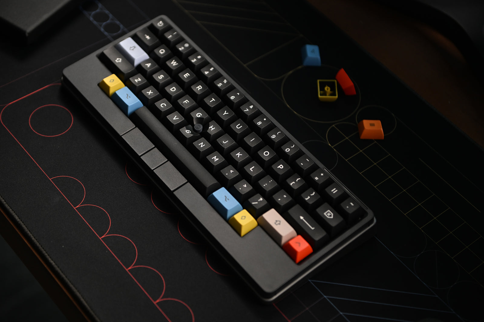 KAT White on Black Thickened Double Shot PBT Keycaps|Keyreative